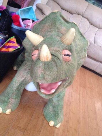 45 Funny Toy Design Fails That Are So Bad They Could Scar A Kid For Life