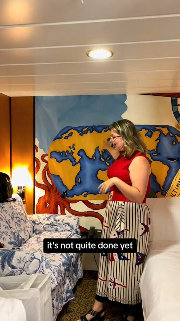 People React In Shock To Woman's Tour Of Her Tiny Cruise Ship Cabin She ...