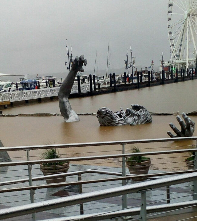 30 Examples Of Submechanophobia, A Fear Of Submerged Human-Made Objects