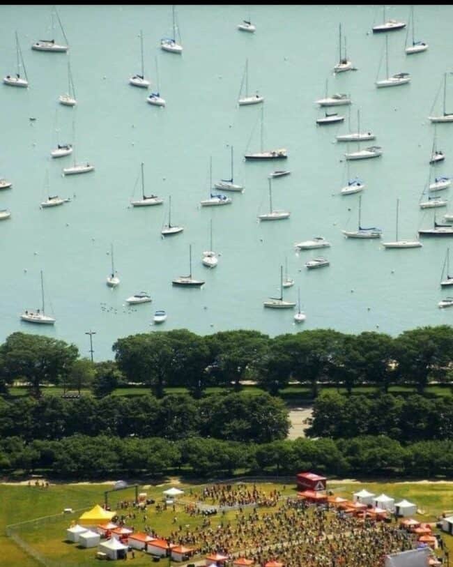 30 Brain-Twisting Pictures Taken From Confusing Perspectives