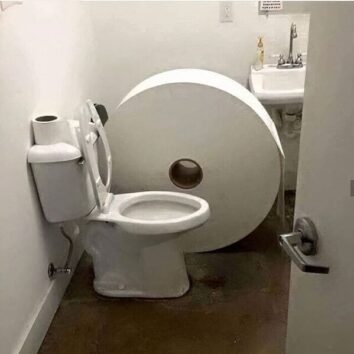 50 Cursed Photographs That Will Make You Look Twice, All From This ...