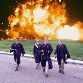 45 Funny Graduation Pictures That Earned A Master's Degree In Humor