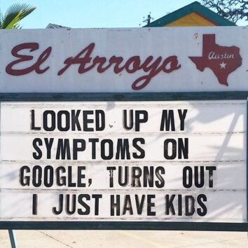 45 Hilarious El Arroyo Signs That Serve Up Laughs With Every Meal