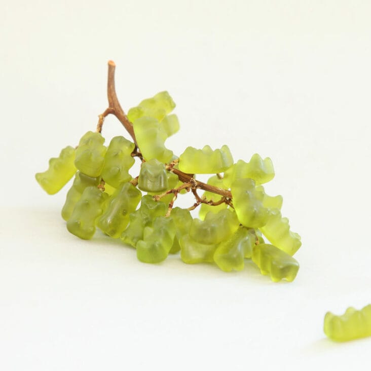 40 Amazing Art Pieces Created With Food, Clothes, And Other Everyday ...