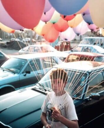 50+ Mesmerizing Street Photos That Stopped Us Mid-Scroll