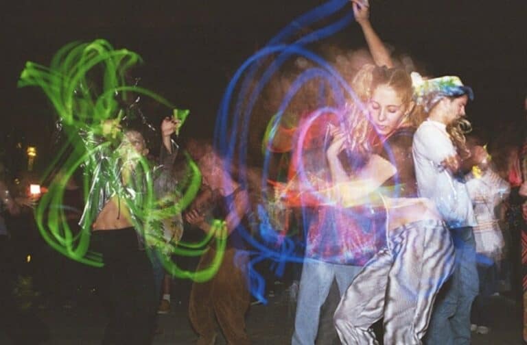 28 Nostalgic Photos Of '90s Raves That'll Have You Nts Nts Nts-ing ...