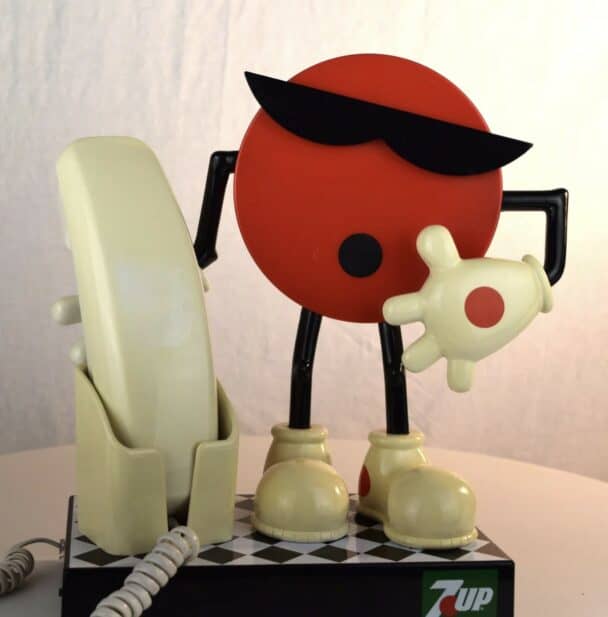 36 Nostalgic Landline Phones That Anchored Millennials And GenXers To ...