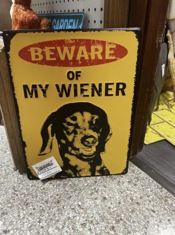 40 Clever Signs That Are Way Funnier Than They Should Be