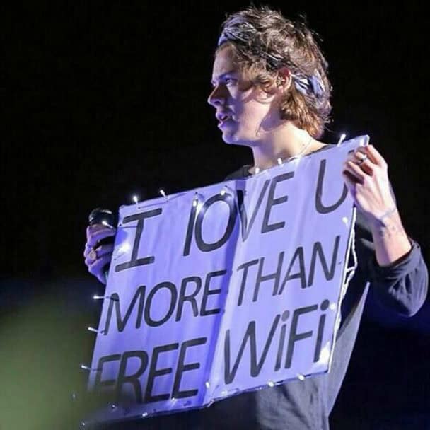40 Funny Concert Signs From Clever And Creative Fans