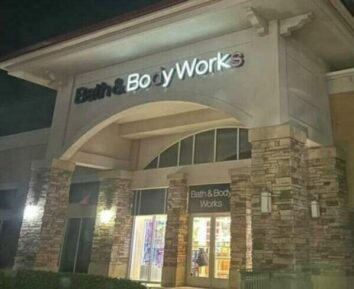 40 Neon Sign Fails That Are Unintentionally Hilarious