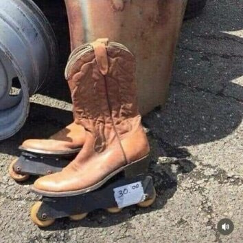 55 Funny Thrift Shop Memes And Finds From “Ridiculous Thrifter”