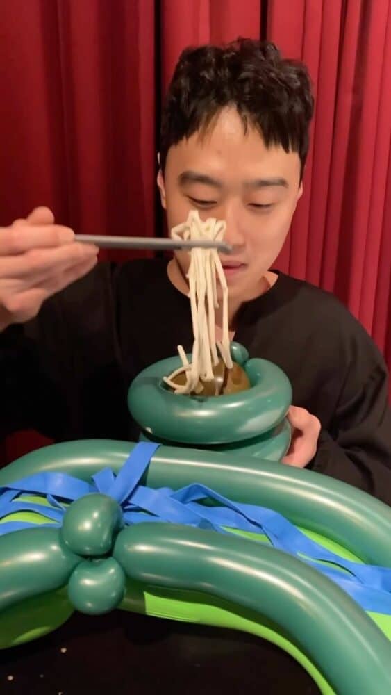 43 Realistic Balloon Food Creations From Artist Jiwon Lee