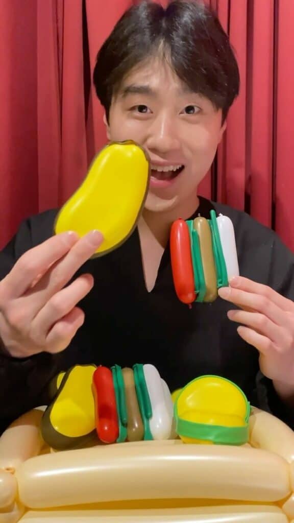 43 Realistic Balloon Food Creations From Artist Jiwon Lee