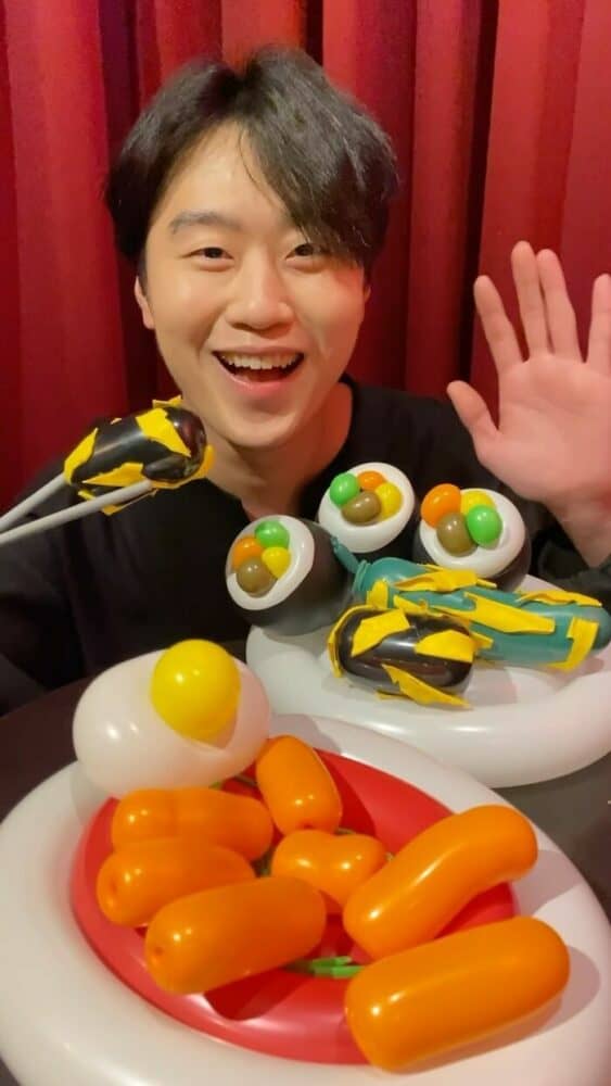 43 Realistic Balloon Food Creations From Artist Jiwon Lee