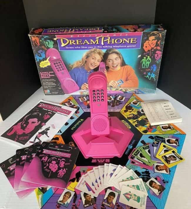 47 Nostalgic 90s Snapshots Millennials Will Remember Fondly (July 23, 2024)
