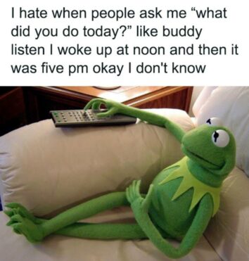 40 Weird Things People Do When They Think They Are Alone