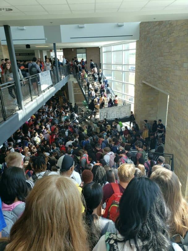 50 Shocking Pictures From American Schools That'll Confuse The Rest Of ...