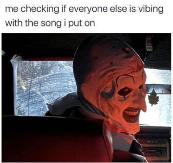45 Funny Halloween Memes To Get Spooky Month Rolling With A Ghostly Giggle