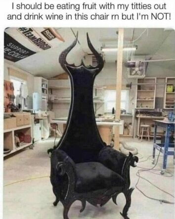 45 Funny Memes For Goths Who Like Their Humor And Wardrobe Dark