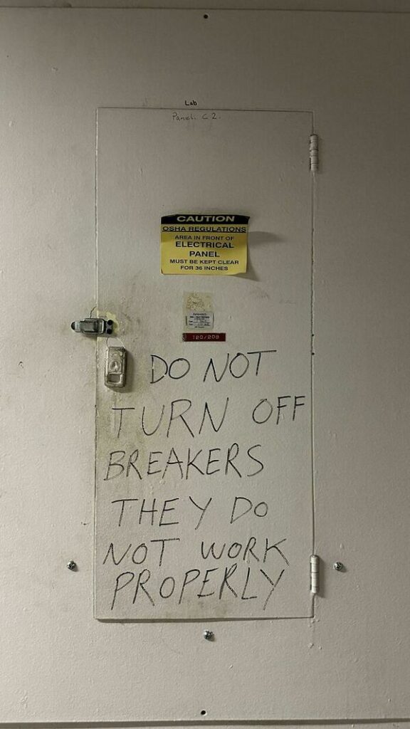 35 Funny OSHA Fails Where Safety Definitely Wasn't First