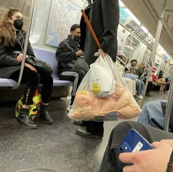 45 Funny Pictures From "Subway Creatures" — People Watching On The NYC ...