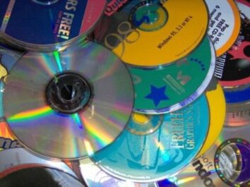 40 Nostalgic Pictures That Transport You Back To The 'Old Internet' Days