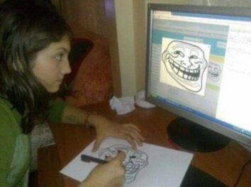 40 Nostalgic Pictures That Transport You Back To The 'Old Internet' Days