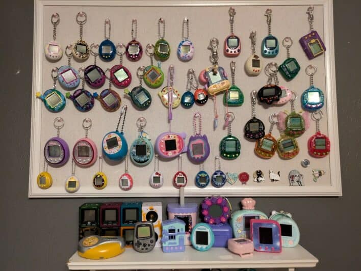 45 Quirky Collectors Share Their Unique And Bizarre Collections