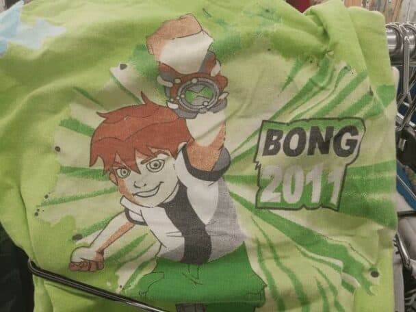 34 Hilarious Bad Knockoff Products Barely Trying To Pass For The Real Thing