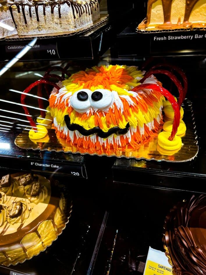 40 Chaotic Cakes That Seems Like More Of A Threat Than Celebration