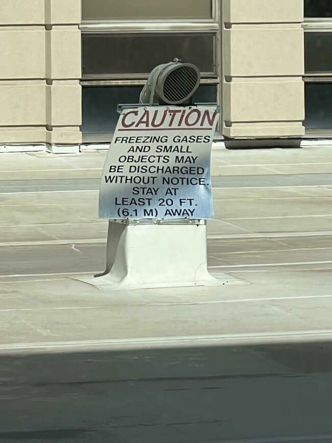 35 Terrifying Signs That Are Probably Not Entrance Signs To Adventure