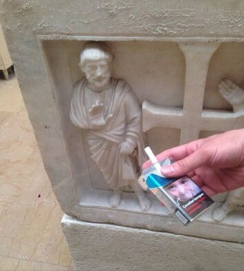 40 Hilarious "Blursed" Pictures That Are Equal Parts Blessed And Cursed