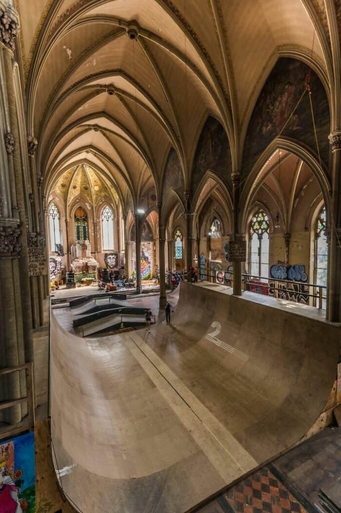 30 Cool Repurposed Buildings Given A Second Life Thanks To Clever ...