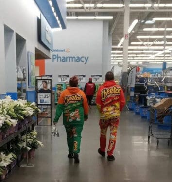 40 Funny Pictures For Your Daily Dose Of Humor (December 18, 2024)
