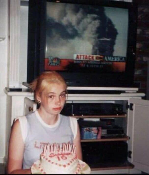 50 Insane Poses From Humans Posting Wild Pictures To The Internet