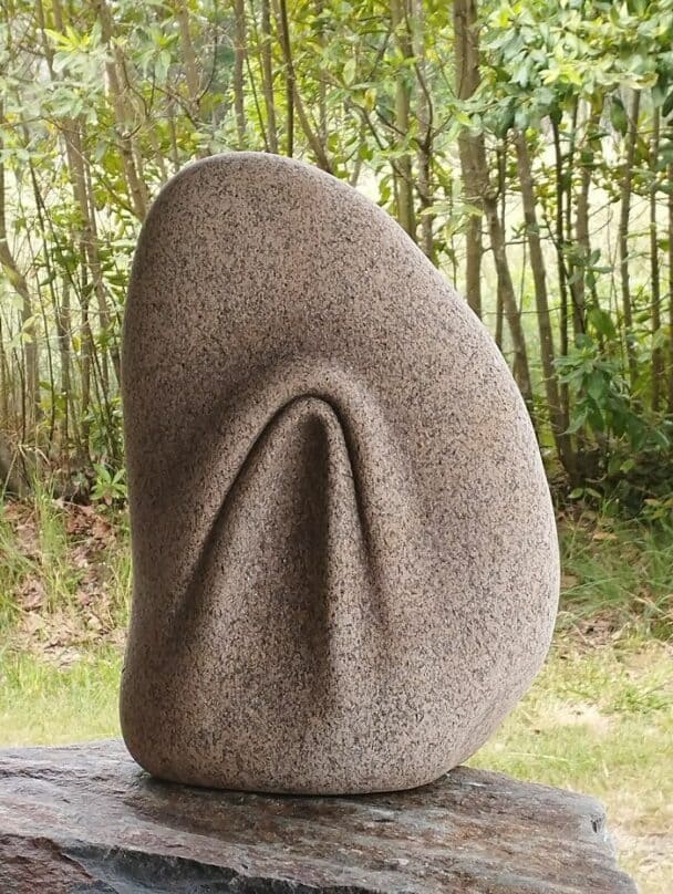 50 Physics-Defying Stone Sculptures From José Manuel Castro López