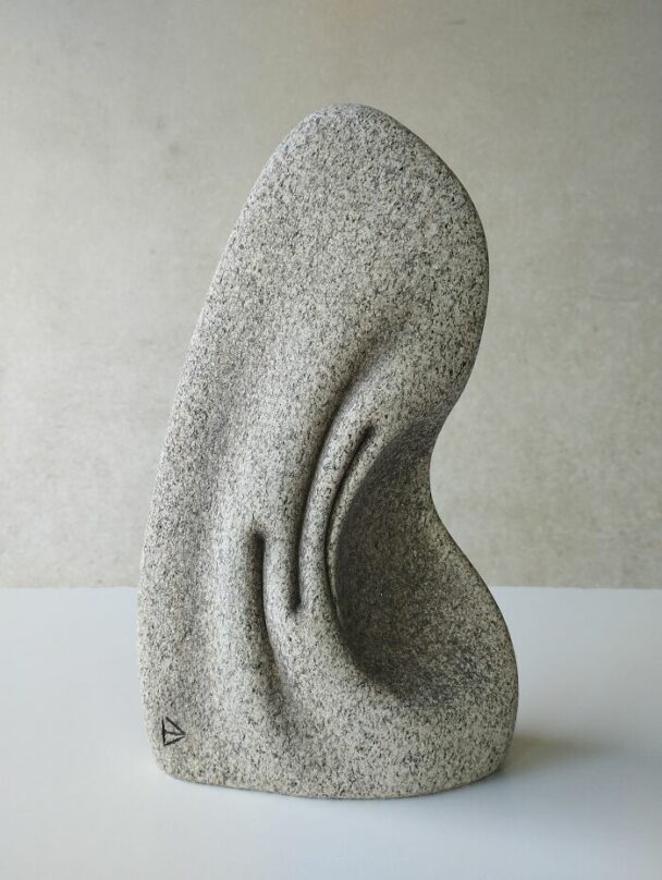 50 Physics-Defying Stone Sculptures From José Manuel Castro López