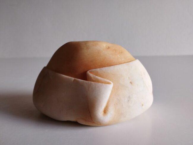 50 Physics-Defying Stone Sculptures From José Manuel Castro López