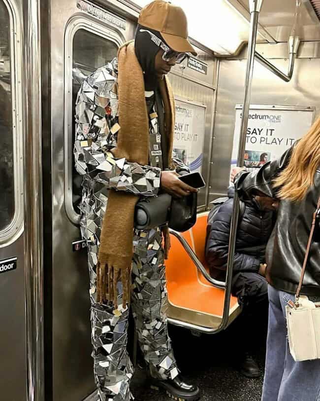 35 Funny And Weird Fashion Choices From Random New Yorkers Showcased On ...