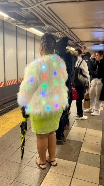 35 Funny And Weird Fashion Choices From Random New Yorkers Showcased On ...