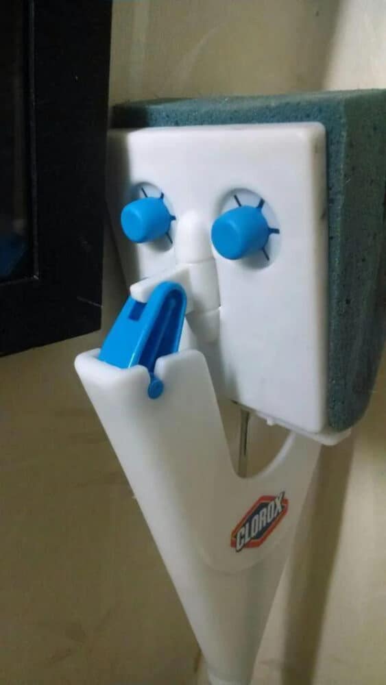 50 Funny Pareidolia Pictures That’ll Make You Do A Double Take