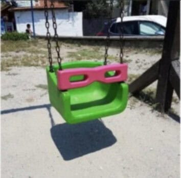 50 Funny Pareidolia Pictures That’ll Make You Do A Double Take