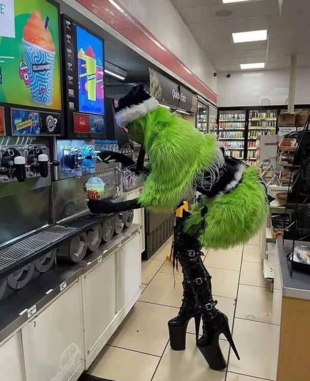 50 Funny Pictures That'll Make You Say "Hmmm" Because There's Really No ...