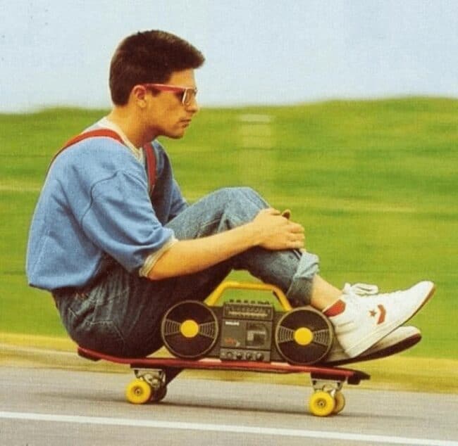 40 Nostalgic Technology Snapshots From The 90s And Early 2000s Before ...