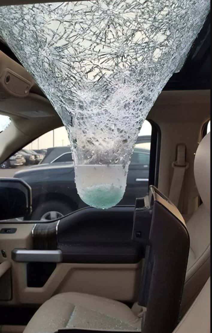 34 Chaotic And Absurd Photos Of Catastrophic Destruction