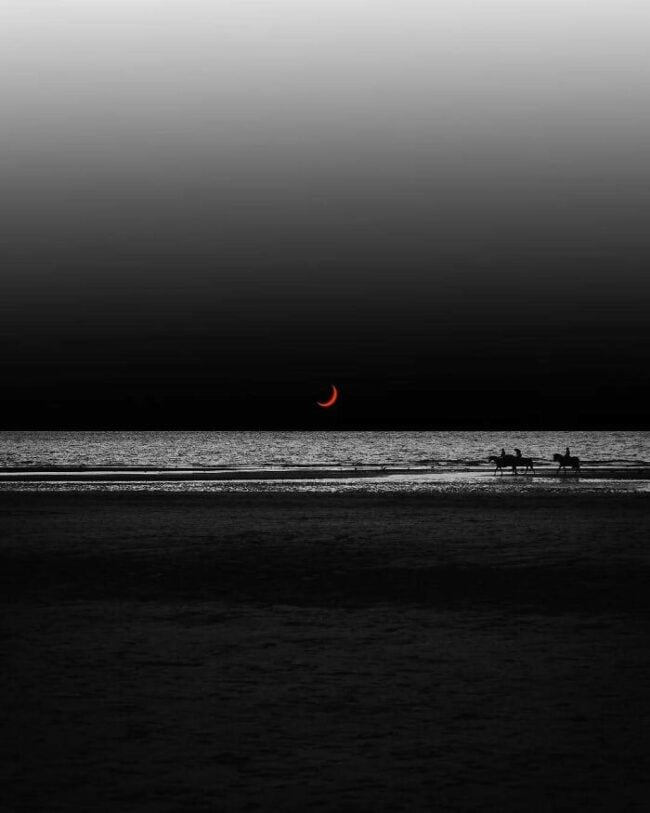 40 Minimalist And Surreal Photo Art Pieces By Benjamin Wolf That Feel ...