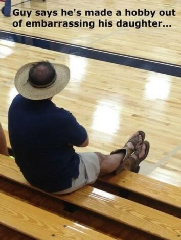 35 Funny Parents Who Mastered The Art Of Embarrassing Their Kids