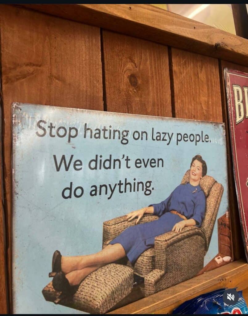 45 Hilarious Signs That Get Their Message Across With Perfect Comedic ...