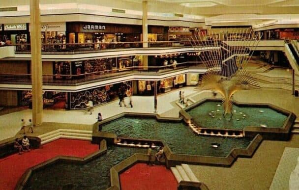30+ Nostalgic Mall Images Showing Why Previous Generations Spent All ...
