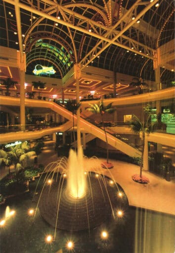 30+ Nostalgic Mall Images Showing Why Previous Generations Spent All ...